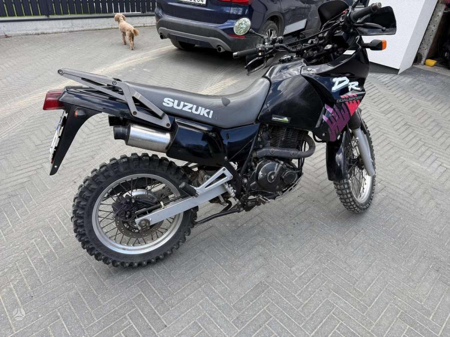 Сузуки DR 1993 в Вильнюс, объемом двигателя 0.65 л и пробегом 55 тыс. км за 1200 €, фото 5 на AUTOMOTO.COM.LV