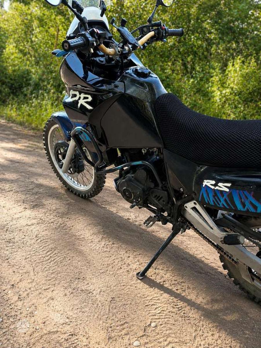 Сузуки DR 1994 в Шакяй, объемом двигателя 0.65 л и пробегом 62 тыс. км за 1850 €, фото 5 на AUTOMOTO.COM.LV