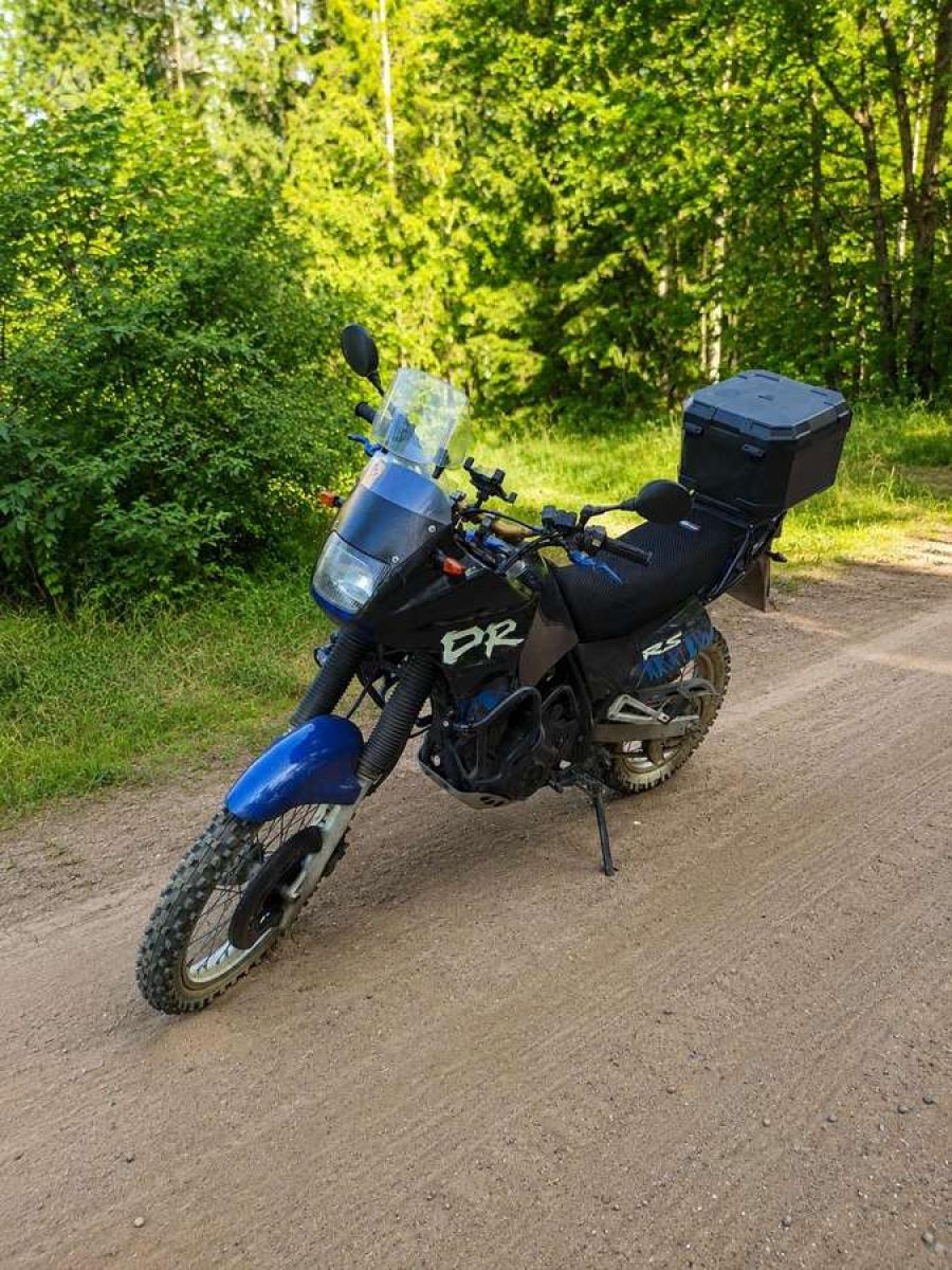 Сузуки DR 1994 в Шакяй, объемом двигателя 0.65 л и пробегом 62 тыс. км за 1850 €, фото 6 на AUTOMOTO.COM.LV