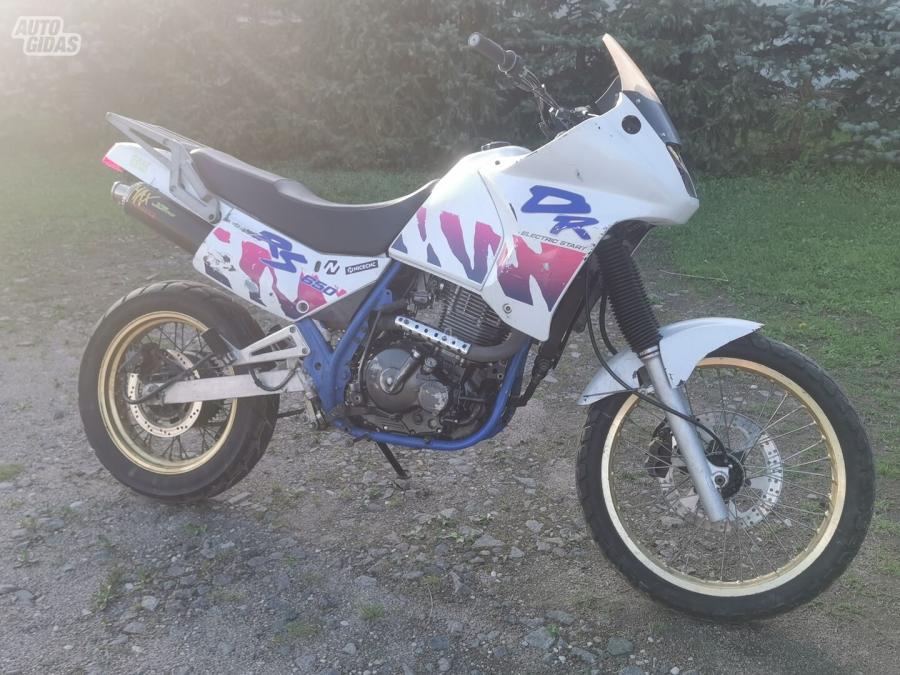 Suzuki DR 1994 in Klaipeda, with an engine capacity of 0.00 L and mileage of 0 thousand km for 980 €, photo 4 on AUTOMOTO.COM.LV