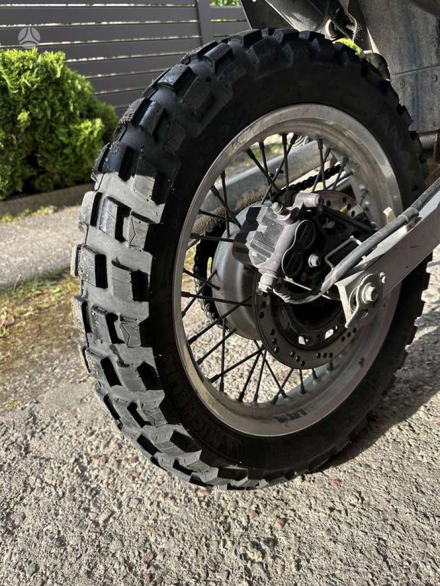 Suzuki DR 1994 Tauragė, ar dzinēja tilpumu 0.65 L un nobraukumu 38 tūkst. km par 1940 €, foto 13 vietnē AUTOMOTO.COM.LV