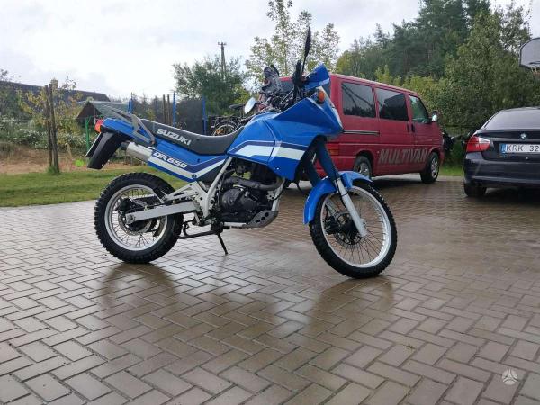 Сузуки DR 1998 в Вевис, объемом двигателя 0.64 л и пробегом 42 тыс. км за 1500 €, фото 5 на AUTOMOTO.COM.LV