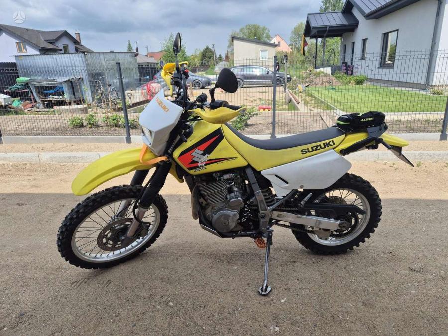 Suzuki DR 2005 in Kaunas, with an engine capacity of 0.65 L and mileage of 19 thousand km for 3300 €, photo 3 on AUTOMOTO.COM.LV