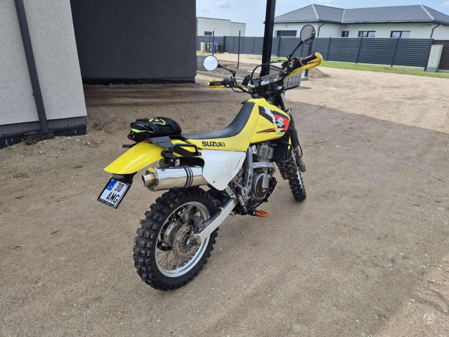 Suzuki DR 2005 in Kaunas, with an engine capacity of 0.65 L and mileage of 19 thousand km for 3300 €, photo 4 on AUTOMOTO.COM.LV