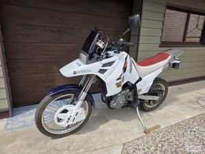 White Suzuki DR 1990 in Pasvalys, with an engine capacity of 0.75 L and mileage of 45 thousand km for 999 €, photo 14 on AUTOMOTO.COM.LV