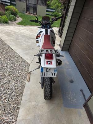 White Suzuki DR 1990 in Pasvalys, with an engine capacity of 0.75 L and mileage of 45 thousand km for 999 €, photo 20 on AUTOMOTO.COM.LV