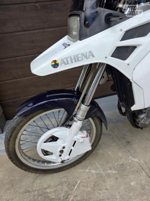 White Suzuki DR 1990 in Pasvalys, with an engine capacity of 0.75 L and mileage of 45 thousand km for 999 €, photo 22 on AUTOMOTO.COM.LV