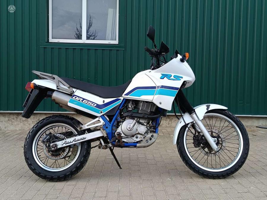 White Suzuki DR 1991 in Telschi, with an engine capacity of 0.65 L and mileage of 40 thousand km for 1500 €, photo 5 on AUTOMOTO.COM.LV