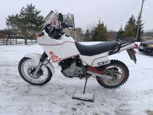 Balts Suzuki DR 1996 Vilkaviškis, ar dzinēja tilpumu 0.65 L un nobraukumu 69 tūkst. km par 2000 €, foto 6 vietnē AUTOMOTO.COM.LV