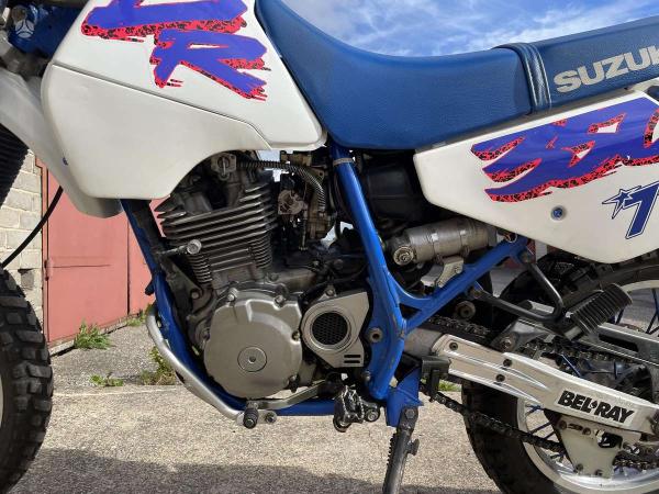 White Suzuki DR 1996 in Klaipeda, with an engine capacity of 0.35 L and mileage of 10 thousand km for 3400 €, photo 5 on AUTOMOTO.COM.LV