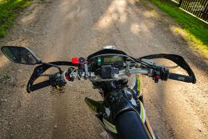 Melns Suzuki DR-Z 2004 Marijampole, ar dzinēja tilpumu 0.40 L un nobraukumu 11 tūkst. km par 4000 €, foto 12 vietnē AUTOMOTO.COM.LV