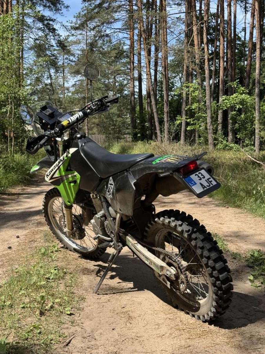 Черный Сузуки DR-Z 2005 в Вильнюс, объемом двигателя 0.40 л и пробегом 5 тыс. км за 4100 €, фото 5 на AUTOMOTO.COM.LV