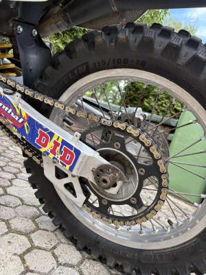 Dzeltens Suzuki DR-Z 2000 Kauņa, ar dzinēja tilpumu 0.40 L un nobraukumu 24 tūkst. km par 3250 €, foto 9 vietnē AUTOMOTO.COM.LV