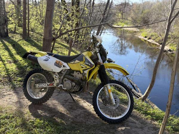 Желтый Сузуки DR-Z 2001 в Клайпеда, объемом двигателя 0.40 л и пробегом 13 тыс. км за 3000 €, фото 5 на AUTOMOTO.COM.LV