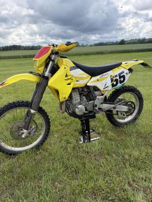 Dzeltens Suzuki DR-Z 2002 Kauņa, ar dzinēja tilpumu 0.40 L un nobraukumu 2 tūkst. km par 3000 €, foto 3 vietnē AUTOMOTO.COM.LV