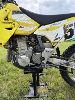 Dzeltens Suzuki DR-Z 2002 Kauņa, ar dzinēja tilpumu 0.40 L un nobraukumu 2 tūkst. km par 3000 €, foto 5 vietnē AUTOMOTO.COM.LV