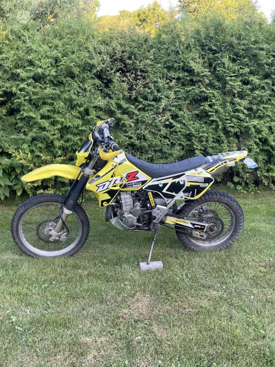 Dzeltens Suzuki DR-Z 2003 Panevēža, ar dzinēja tilpumu 0.40 L un nobraukumu 20 tūkst. km par 3100 €, foto 5 vietnē AUTOMOTO.COM.LV