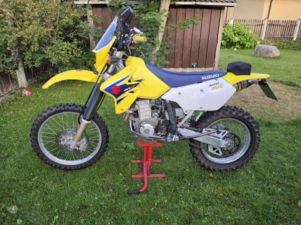 Желтый Сузуки DR-Z 2007 в Вильнюс, объемом двигателя 0.40 л и пробегом 24 тыс. км за 3999 €, фото 4 на AUTOMOTO.COM.LV