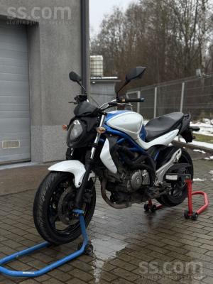 Suzuki Gladius 650 2009 in Tallinn, with an engine capacity of 0.65 L and mileage of 0 thousand km for 3190 €, photo 3 on AUTOMOTO.COM.LV