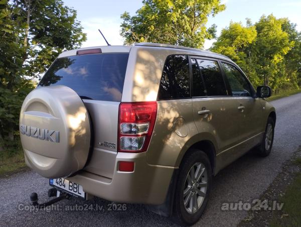 Beige Suzuki grand-vitara 2008 in Tallinn, with an engine capacity of 2.00 L and mileage of 220 thousand km for 4200 €, photo 3 on AUTOMOTO.COM.LV