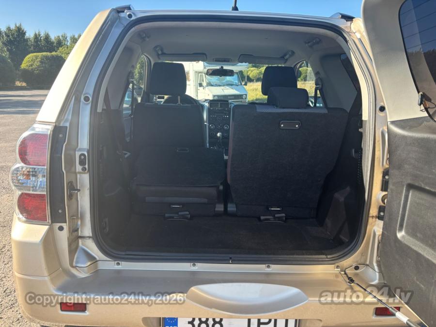 Smilšu krāsa Suzuki grand-vitara 2008 Tallina, ar dzinēja tilpumu 1.90 L un nobraukumu 253 tūkst. km par 4999 €, foto 7 vietnē AUTOMOTO.COM.LV