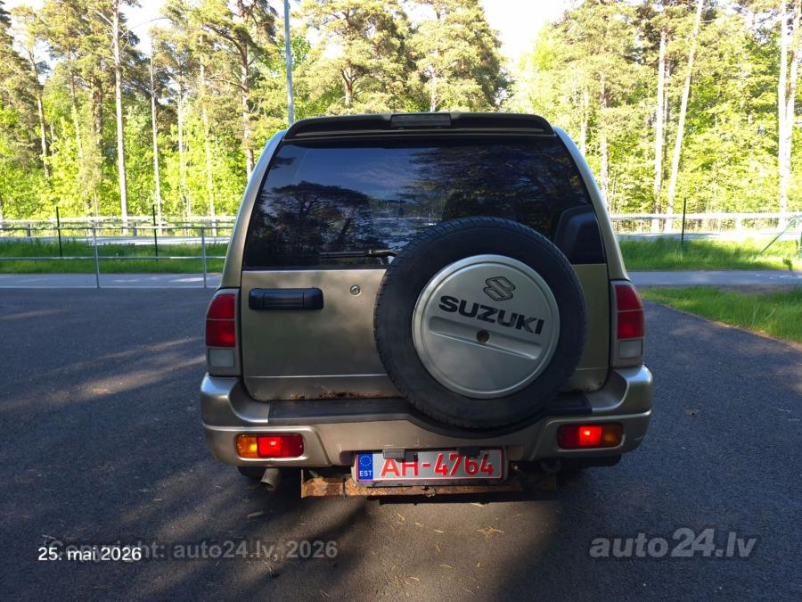 Smilšu krāsa Suzuki grand-vitara 2001 Pērnava, ar dzinēja tilpumu 2.70 L un nobraukumu 387 tūkst. km par 1100 €, foto 8 vietnē AUTOMOTO.COM.LV