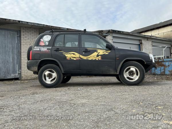 Black Suzuki grand-vitara 1998 in Paide, with an engine capacity of 2.50 L and mileage of 188 thousand km for 9500 €, photo 2 on AUTOMOTO.COM.LV