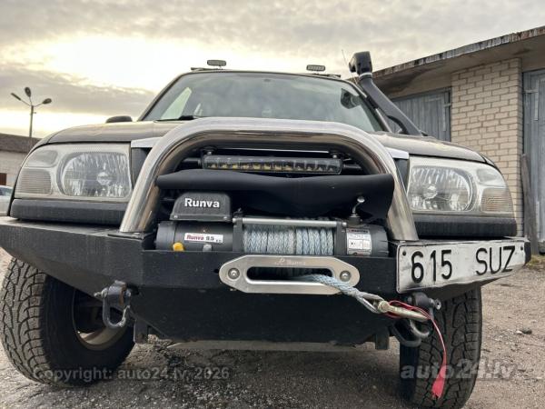 Black Suzuki grand-vitara 1998 in Paide, with an engine capacity of 2.50 L and mileage of 188 thousand km for 9500 €, photo 5 on AUTOMOTO.COM.LV