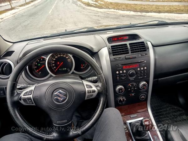 Черный Сузуки Гранд Витара 2006 в Тарту, объемом двигателя 1.90 л и пробегом 344 тыс. км за 3800 €, фото 11 на AUTOMOTO.COM.LV