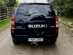 Black Suzuki grand-vitara 2006 in Klaipeda, with an engine capacity of 2.00 L and mileage of 218 thousand km for 2600 €, photo 7 on AUTOMOTO.COM.LV