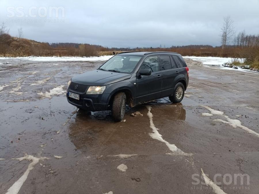 Черный Сузуки Гранд Витара 2007 в Даугавпилс, объемом двигателя 2.00 л и пробегом 154 тыс. км за 2400 €, фото 3 на AUTOMOTO.COM.LV