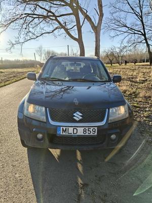 Melns Suzuki grand-vitara 2007 Kauņa, ar dzinēja tilpumu 1.90 L un nobraukumu 247 tūkst. km par 2300 €, foto 5 vietnē AUTOMOTO.COM.LV