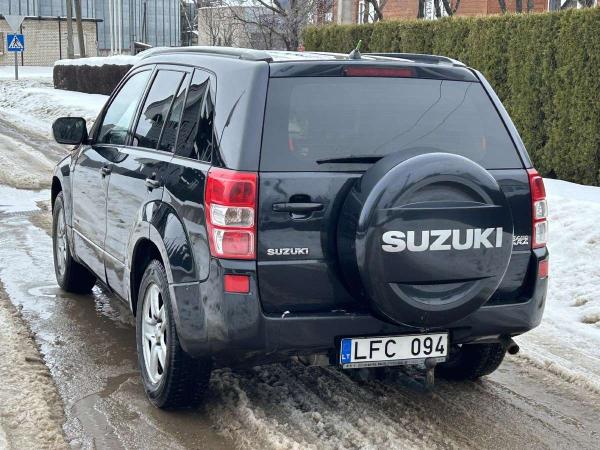 Melns Suzuki grand-vitara 2007 Ukmergė, ar dzinēja tilpumu 1.90 L un nobraukumu 211 tūkst. km par 2750 €, foto 4 vietnē AUTOMOTO.COM.LV
