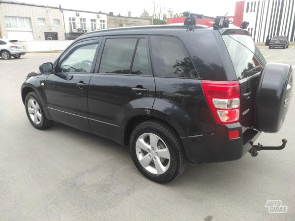 Melns Suzuki grand-vitara 2007 Kretinga, ar dzinēja tilpumu 1.90 L un nobraukumu 423 tūkst. km par 2850 €, foto 4 vietnē AUTOMOTO.COM.LV