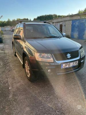 Black Suzuki grand-vitara 2007 in Visaginas, with an engine capacity of 1.87 L and mileage of 264 thousand km for 1500 €, photo 5 on AUTOMOTO.COM.LV