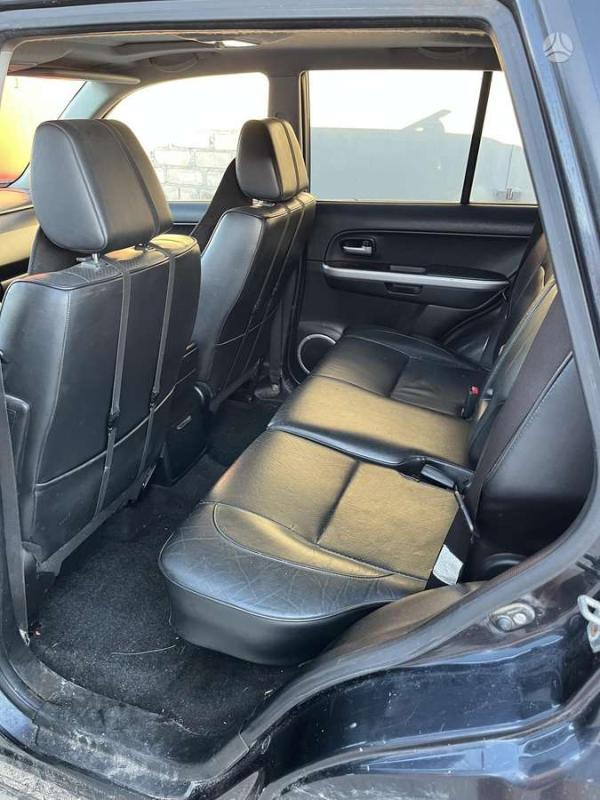 Melns Suzuki grand-vitara 2007 Visaginas, ar dzinēja tilpumu 1.87 L un nobraukumu 264 tūkst. km par 1500 €, foto 8 vietnē AUTOMOTO.COM.LV