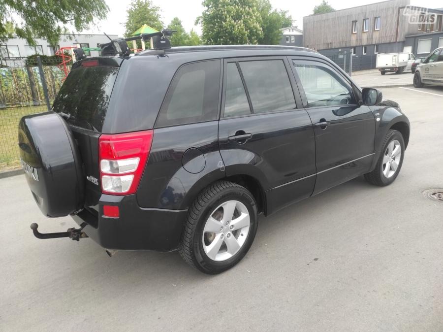 Черный Сузуки Гранд Витара 2007 в Кретинга, объемом двигателя 1.90 л и пробегом 423 тыс. км за 2750 €, фото 5 на AUTOMOTO.COM.LV