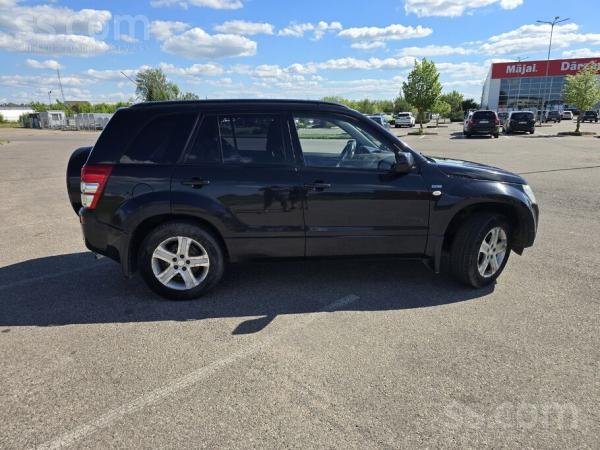 Melns Suzuki grand-vitara 2007 Daugavpils, ar dzinēja tilpumu 1.90 L un nobraukumu 285 tūkst. km par 2200 €, foto 8 vietnē AUTOMOTO.COM.LV