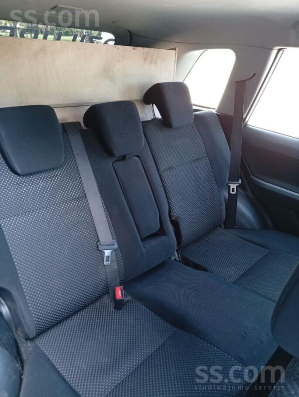 Black Suzuki grand-vitara 2007 in Riga, with an engine capacity of 2.00 L and mileage of 229 thousand km for 1600 €, photo 7 on AUTOMOTO.COM.LV