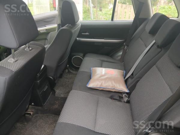 Melns Suzuki grand-vitara 2007 Valmiera, ar dzinēja tilpumu 2.00 L un nobraukumu 387 tūkst. km par 2500 €, foto 6 vietnē AUTOMOTO.COM.LV