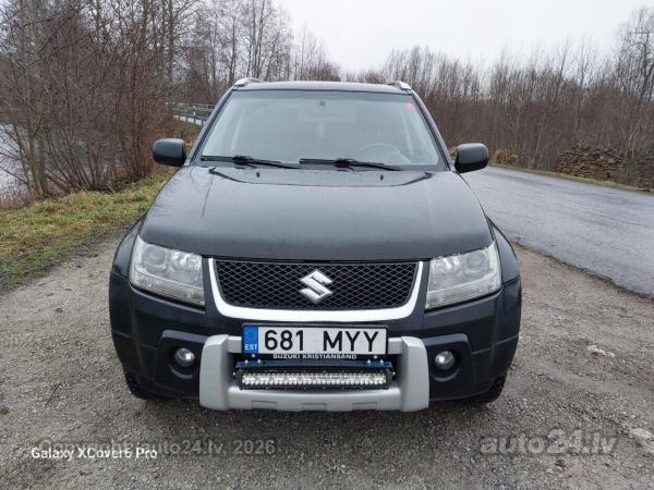 Black Suzuki grand-vitara 2008 in Rakvere, with an engine capacity of 1.90 L and mileage of 236 thousand km for 3100 €, photo 3 on AUTOMOTO.COM.LV