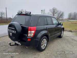 Melns Suzuki grand-vitara 2008 Rakvere, ar dzinēja tilpumu 1.90 L un nobraukumu 236 tūkst. km par 3100 €, foto 4 vietnē AUTOMOTO.COM.LV