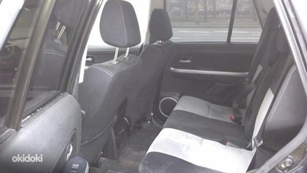 Black Suzuki grand-vitara 2008 in Tallinn, with an engine capacity of 2.00 L and mileage of 142 thousand km for 6000 €, photo 7 on AUTOMOTO.COM.LV