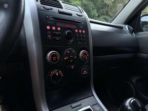 Black Suzuki grand-vitara 2009 in Vilnius, with an engine capacity of 1.87 L and mileage of 288 thousand km for 2400 €, photo 17 on AUTOMOTO.COM.LV