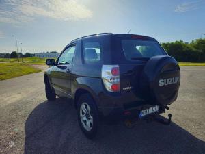Melns Suzuki grand-vitara 2009 Kauņa, ar dzinēja tilpumu 1.87 L un nobraukumu 99 tūkst. km par 3500 €, foto 4 vietnē AUTOMOTO.COM.LV