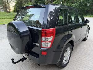 Black Suzuki grand-vitara 2009 in Vilnius, with an engine capacity of 1.87 L and mileage of 288 thousand km for 2800 €, photo 8 on AUTOMOTO.COM.LV