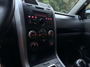 Black Suzuki grand-vitara 2009 in Vilnius, with an engine capacity of 1.87 L and mileage of 288 thousand km for 2800 €, photo 11 on AUTOMOTO.COM.LV