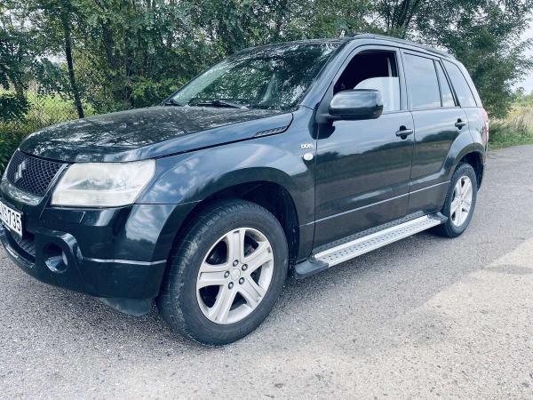Сузуки Гранд Витара 2009 в Вильнюс на AUTOMOTO.COM.LV Черный Сузуки Гранд Витара 2009 в Вильнюс, объемом двигателя 1.87 л и пробегом 237 тыс. км за 1850 €, фото 4 на AUTOMOTO.COM.LV
