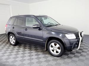 Черный Сузуки Гранд Витара 2010 в Таллин, объемом двигателя 2.40 л и пробегом 212 тыс. км за 1399 €, фото 9 на AUTOMOTO.COM.LV