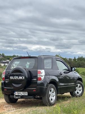 Black Suzuki grand-vitara 2014 in Vilnius, with an engine capacity of 1.90 L and mileage of 167 thousand km for 6400 €, photo 3 on AUTOMOTO.COM.LV